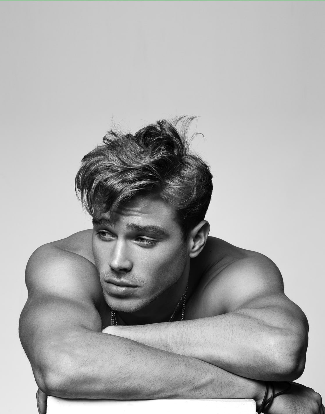 9 Hottest Famous Male Models With Long Hair To Follow 9 Hottest Famous Male Models With Long Hair To Follow